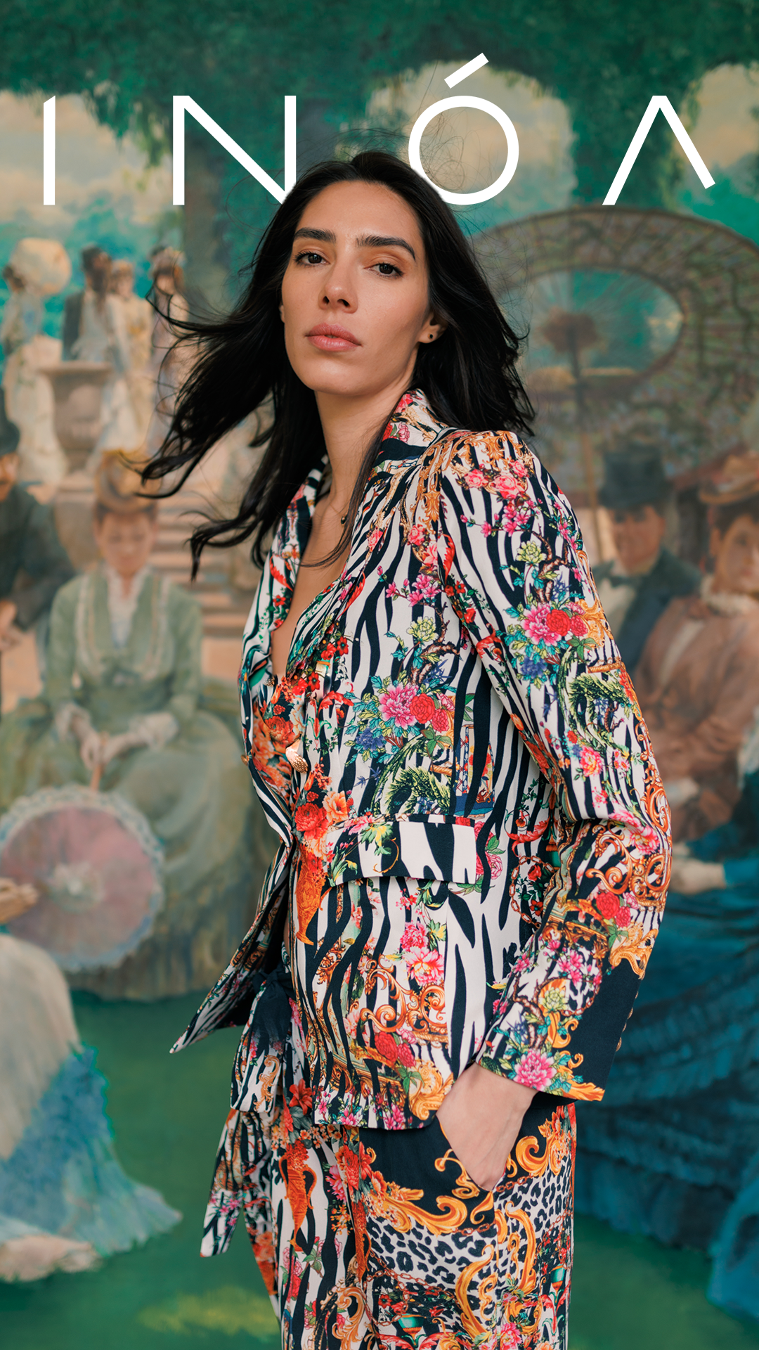 How to Recreate Bella Hadid’s Effortless Kaftan Style with Inoa Fashio